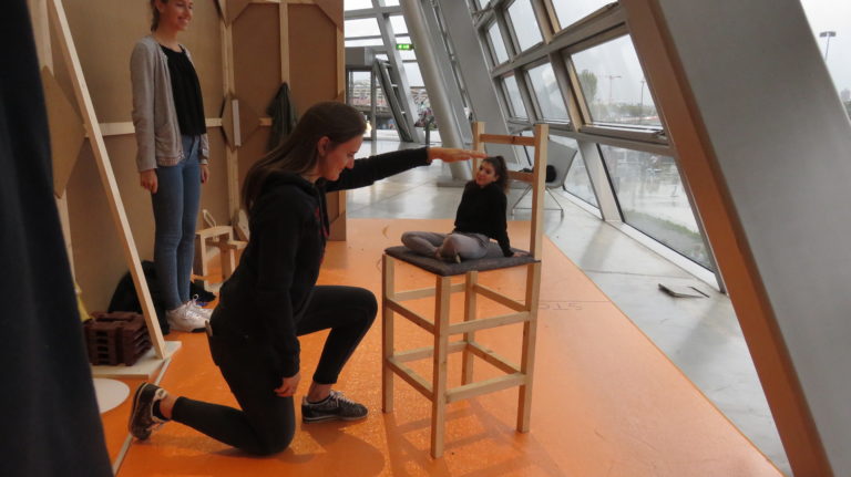 La chaise réductrice de Jean Beuchet – Trajectoires